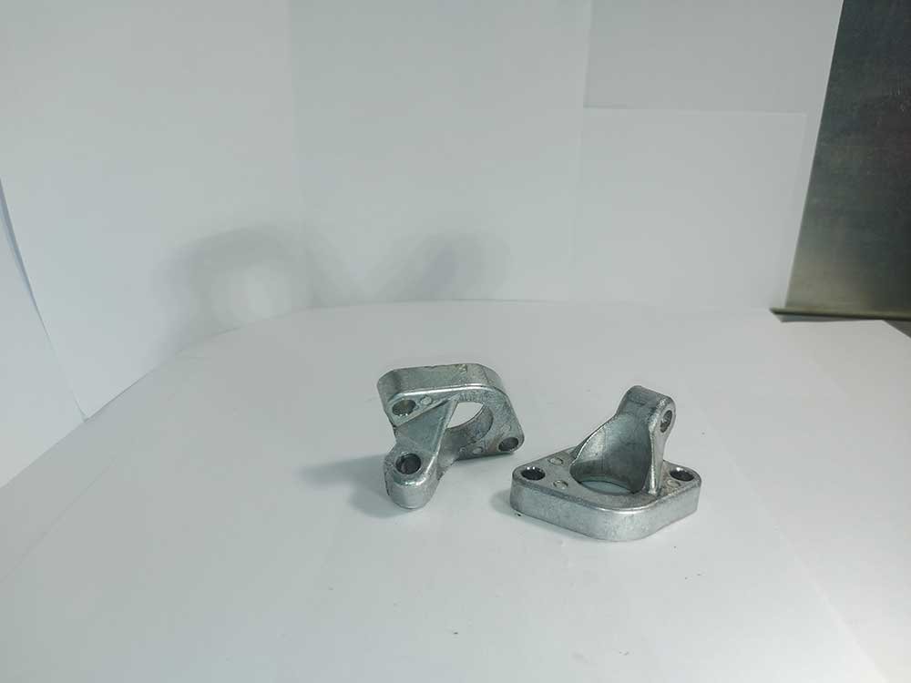 Valve Bank Handle Bracket | Supplier Of Deutz Parts To South Africa